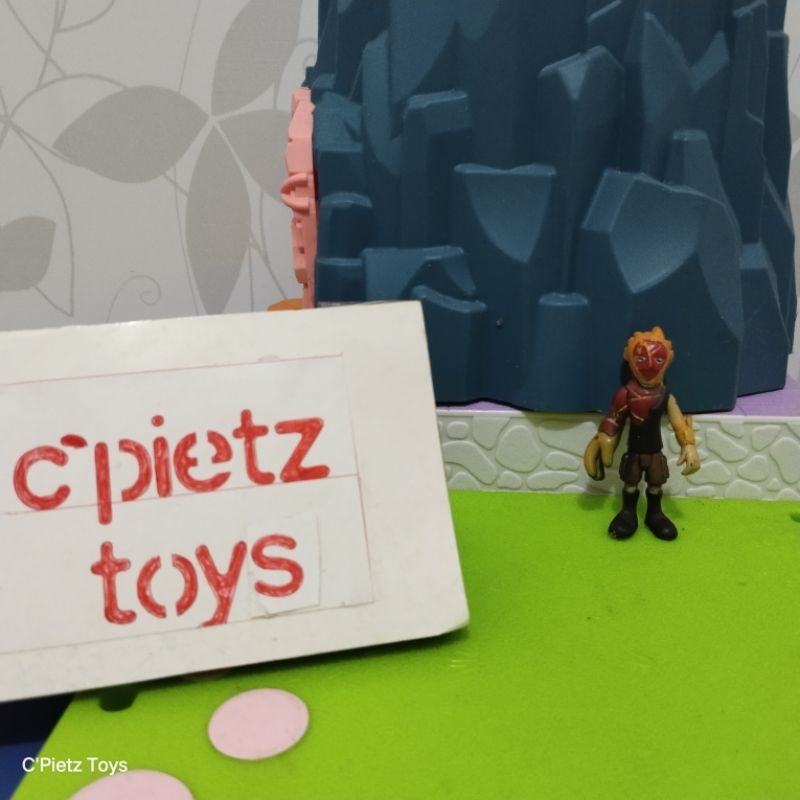 Ben 10 Pyronite Kevin Mini Figure - Ben 10 Series (Second/Preloved ...