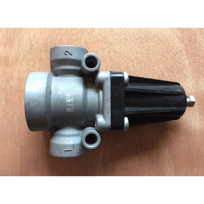 Shacman X3000-F3000 Brake dryer pressure training valve pressure relief ...