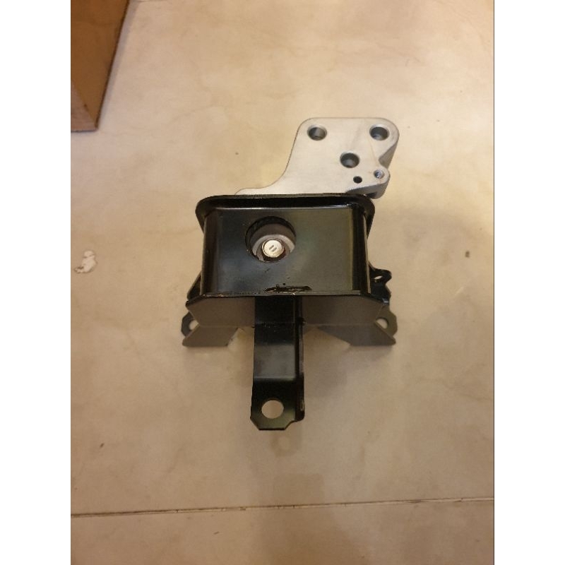 Original Mitsubishi Xpander Cross Right Engine Mounting | Shopee Malaysia