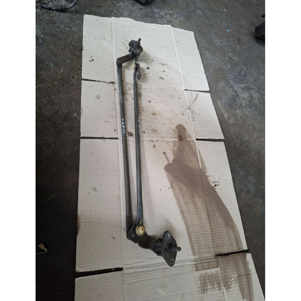 Mazda 323 interplay 89-97 front wiper motor drive lever stick wiper ...
