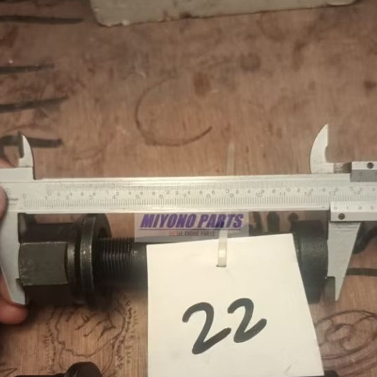 M22 x 135mm bolt | Shopee Malaysia