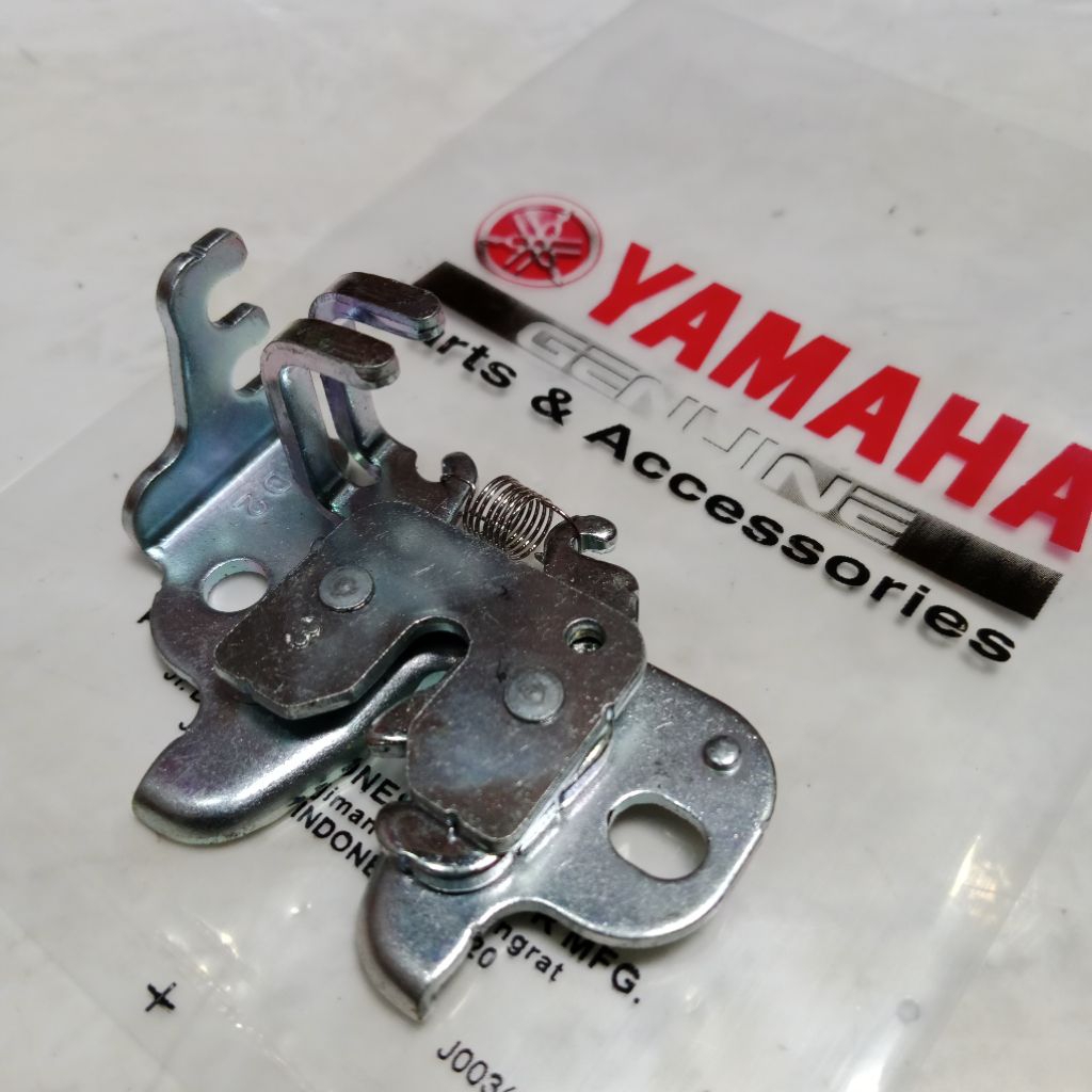 Original yamaha fazzio fazzio grand filano Rear Seat Lock Hinge ...