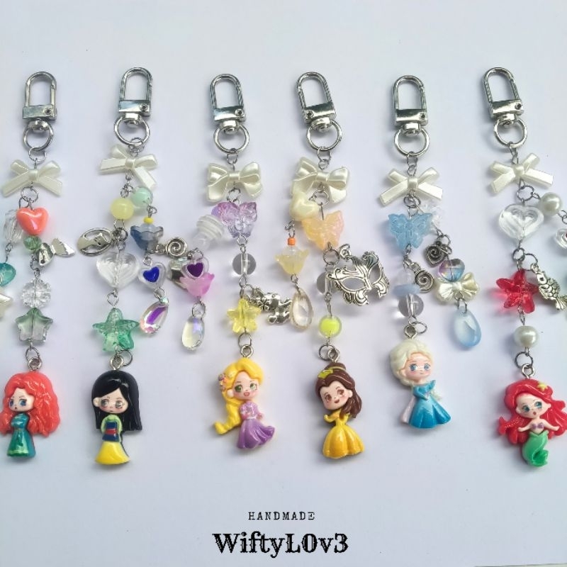 WiftyL0v3 - Keychain Keybag Disney princess Mulan Bellle Cinderella ...