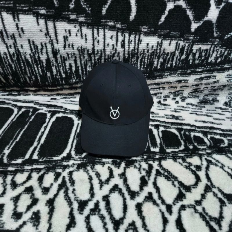 Simple black logo embroidered caps | Shopee Malaysia