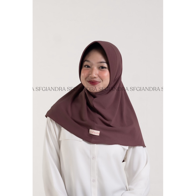 Bergo luna Hijab by sfgiandra | Shopee Malaysia