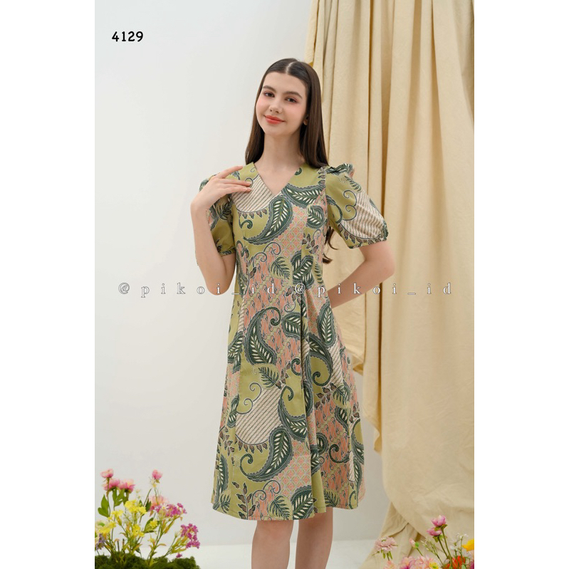Modern women's short-sleeved batik dress / Women's v-neck pastel batik ...