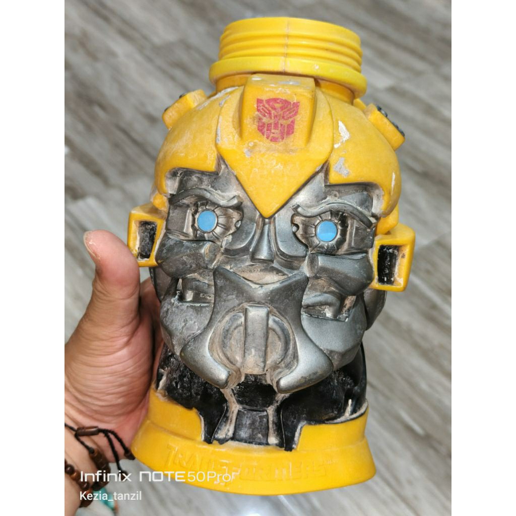SELLING ORIGINAL DRINKING BOTTLES ORIGINAL SUPERHERO SUPER HERO BUMBLEBEE BUMBLE BEE HASBRO ...