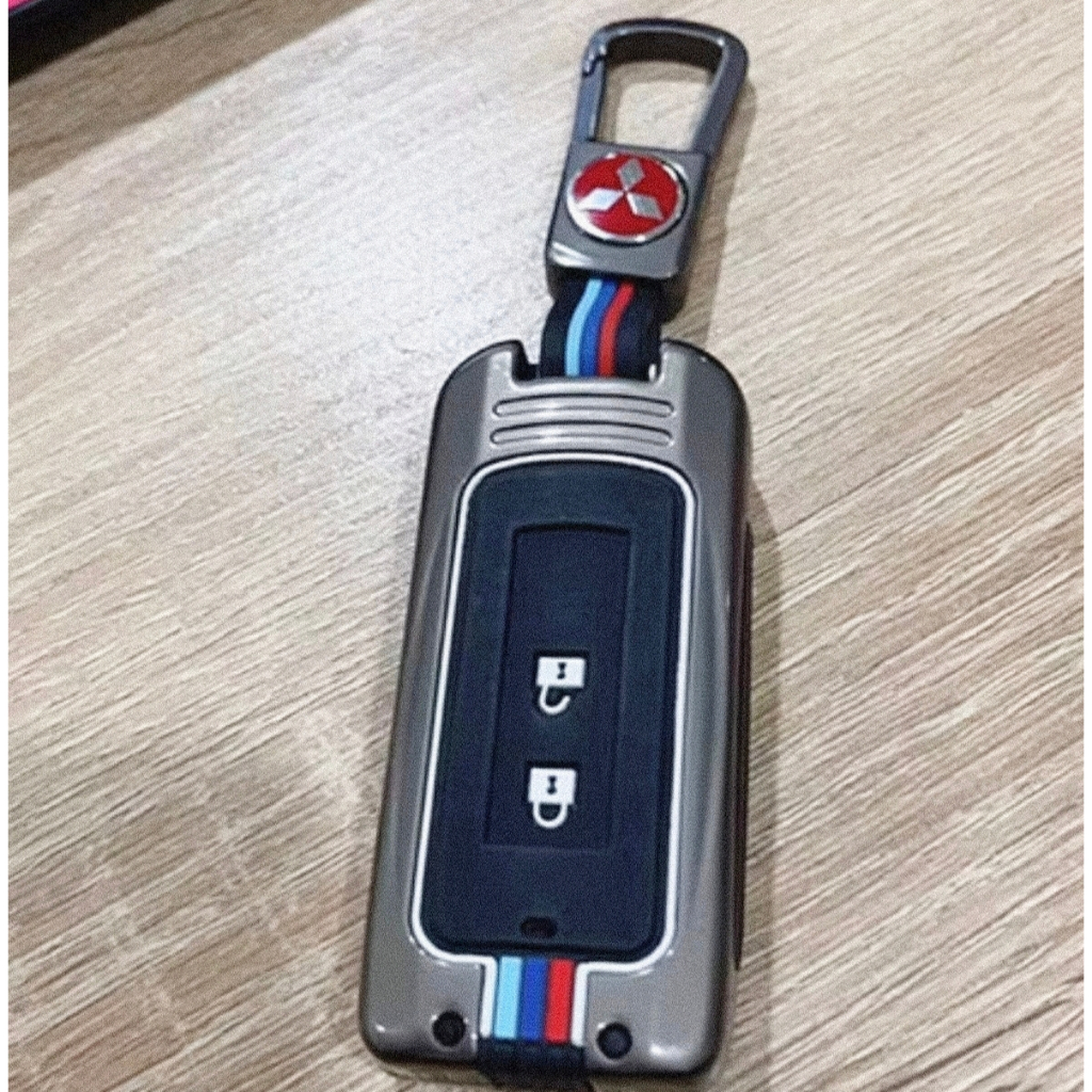 Premium Metal Elegant Design Key Case 3 stripes XPANDER / PAJERO SPORT ...
