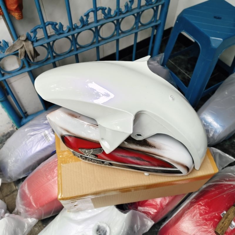 Honda cb100 tank set fender R15 galvanized tank white mbladus tank ...