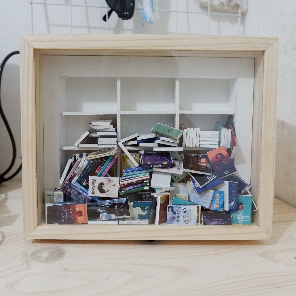 Miniature library | Anxiety bookshelf | Book Display | Shopee Malaysia