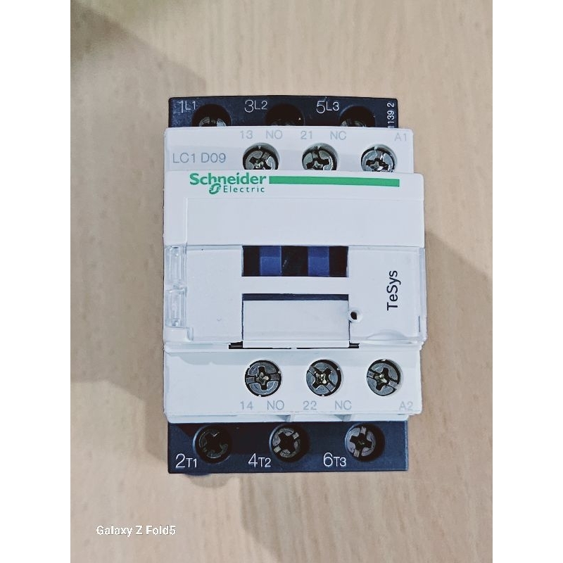 Schneider LC1D12 M7 25A 220V ORI Magnetic Contactor LC1 D12. Schneider ...