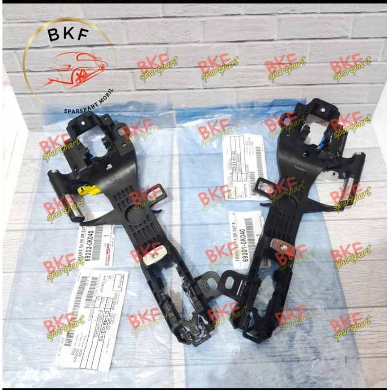 Front Door Layer Door Handle Sub Assy Frame for Innova Reborn ...