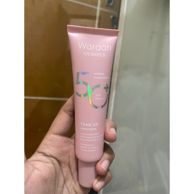 Preloved Wardah UV Shield Tone Up hybrid Sunscreen SPF 50+ PA+++ 30 ml ...