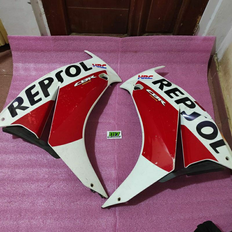MATA Cbr 150 R Old K45a Side Body Fairing Wing Two Original Eyes Left ...