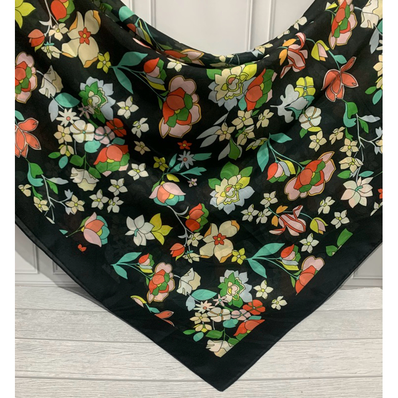 BRANDED SCARF/ SQUARE SCARF/ JUMBO SCARF SYAR I VEIL/ HIJAB/ HIJAB ...