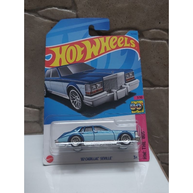 Hotwheels 82 Cadillac Seville (blue) | Shopee Malaysia