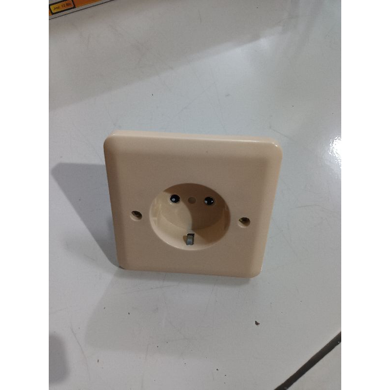 Ib cream wall mounted electrical outlet | Shopee Malaysia