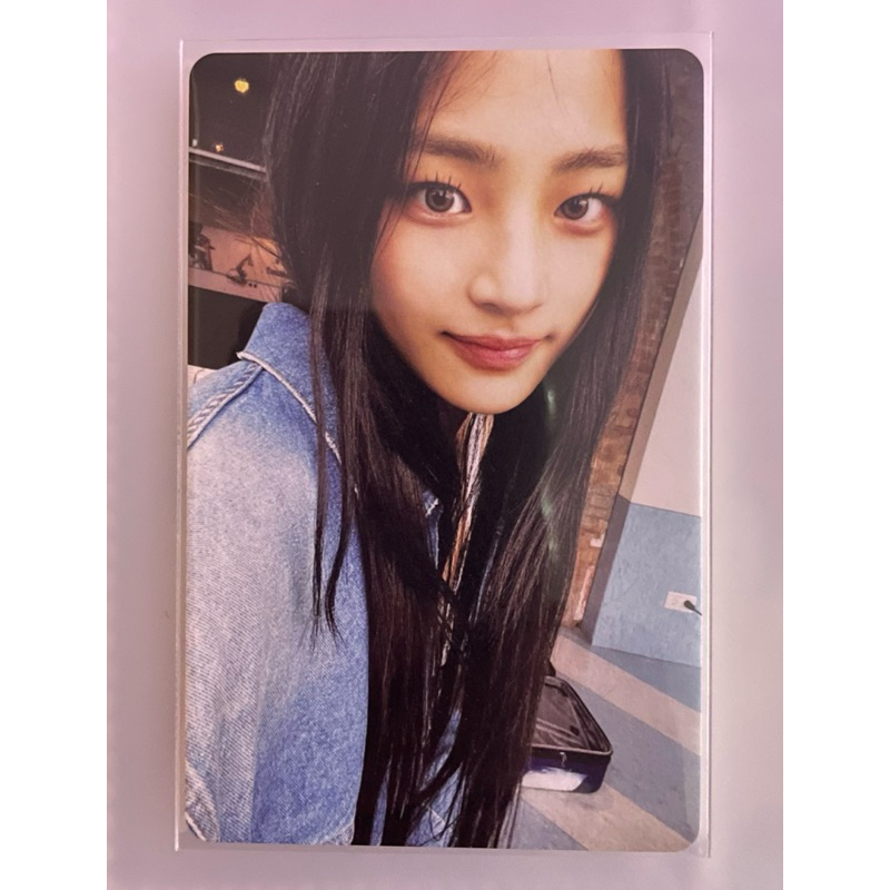 Minji OFFICIAL PHOTOCARD NEW JEANS 1ST EP BLUEBOOK VERS. | Shopee Malaysia
