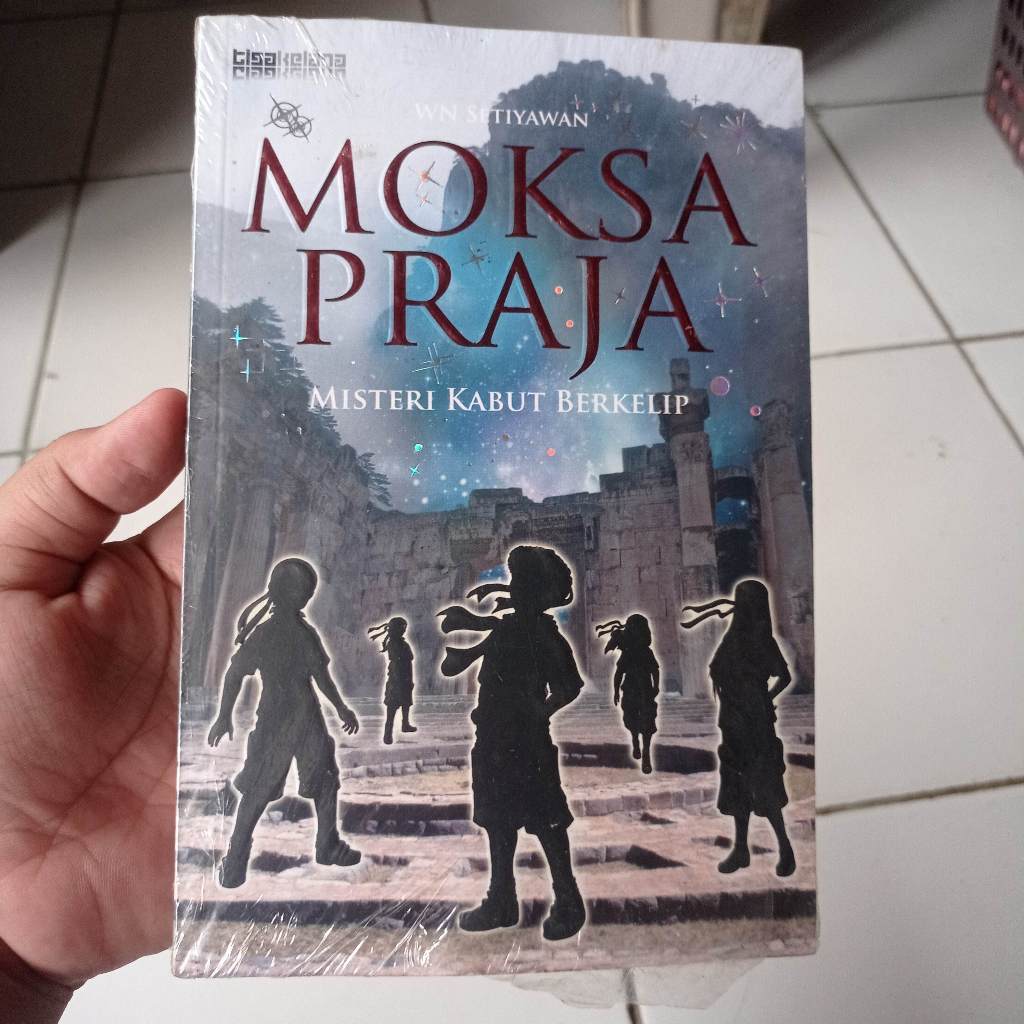 [Preloved broken seal] Praja Moke: The Mystery of the Fog Flashes WN Setiyawan | Shopee Malaysia