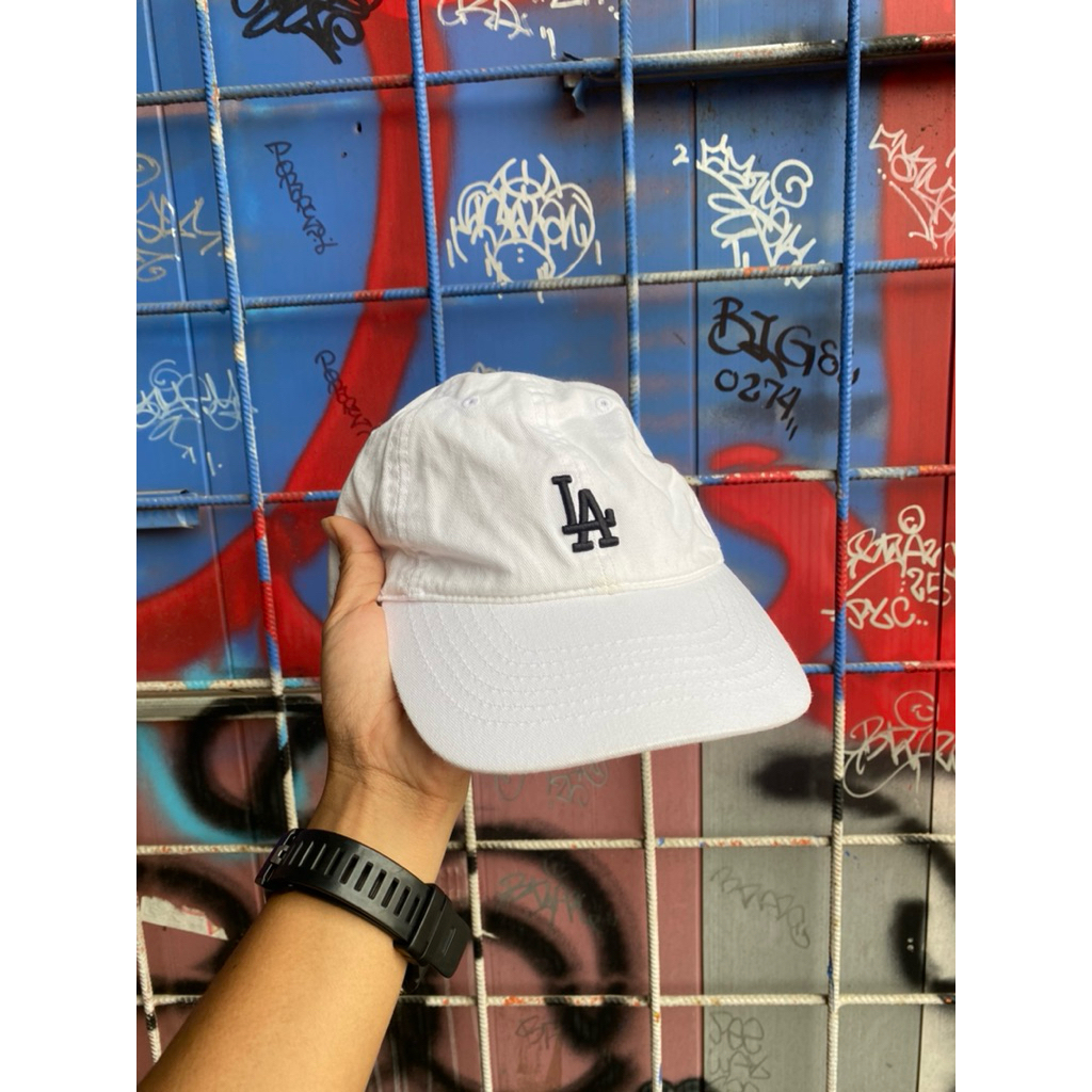 C.1 MLB LA Caps White (Second) | Shopee Malaysia