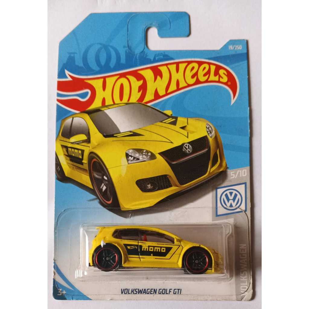 Hot Wheels - Volkswagen Golf GTI Yellow Momo | Shopee Malaysia