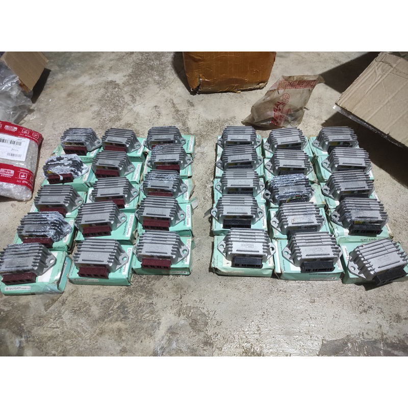 Regulator of four legs kiprok legs 4 and legs 3 three vespa px excel ...