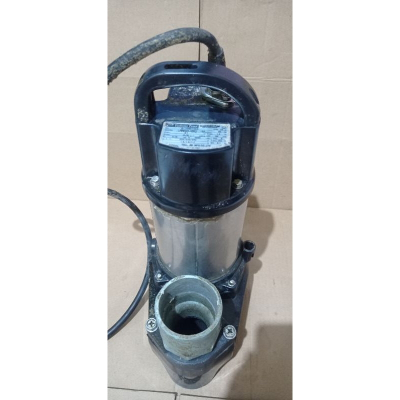 Tsurumi 2 inch submersible pump Made in Japan Second Hand, Smooth ...