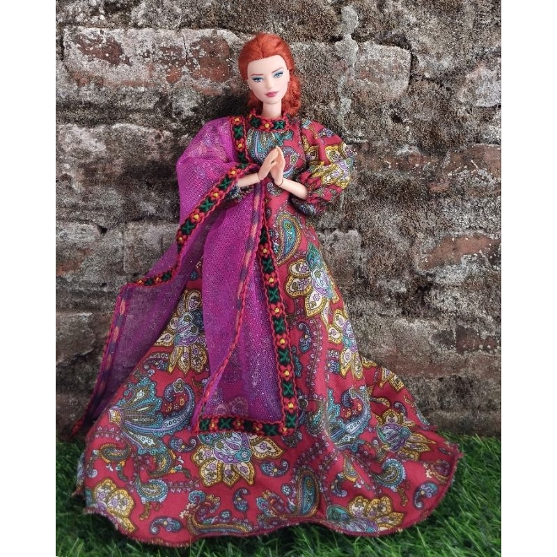 MERAH Indian MOTIF RED BARBIE DOLL CLOTHES WITH TILE SHELF | Shopee ...