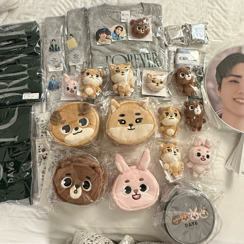 [BOOKED] Day6 FOREVER YOUNG JAPAN MERCH | Shopee Malaysia