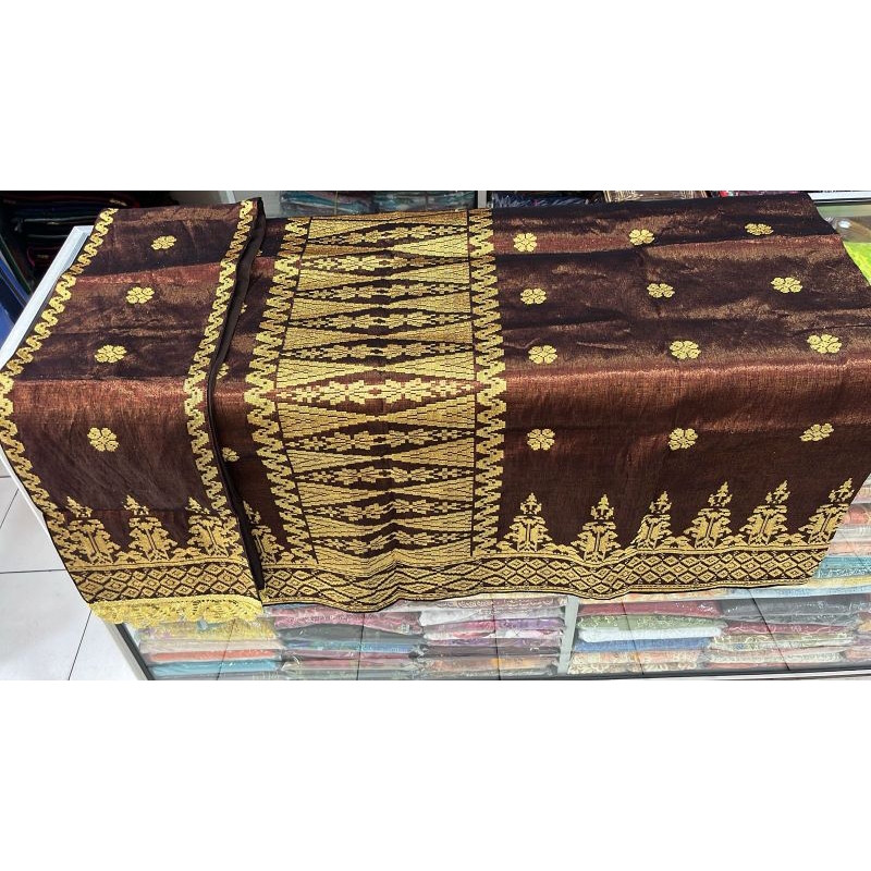 Crystal Thread Silungkang Woven Songket Fabric With Koto Gadang Lace ...