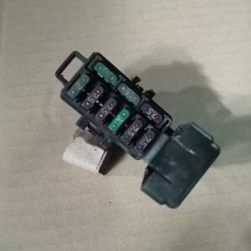 NMAX Aerox R25 mt25 fuse box | Shopee Malaysia