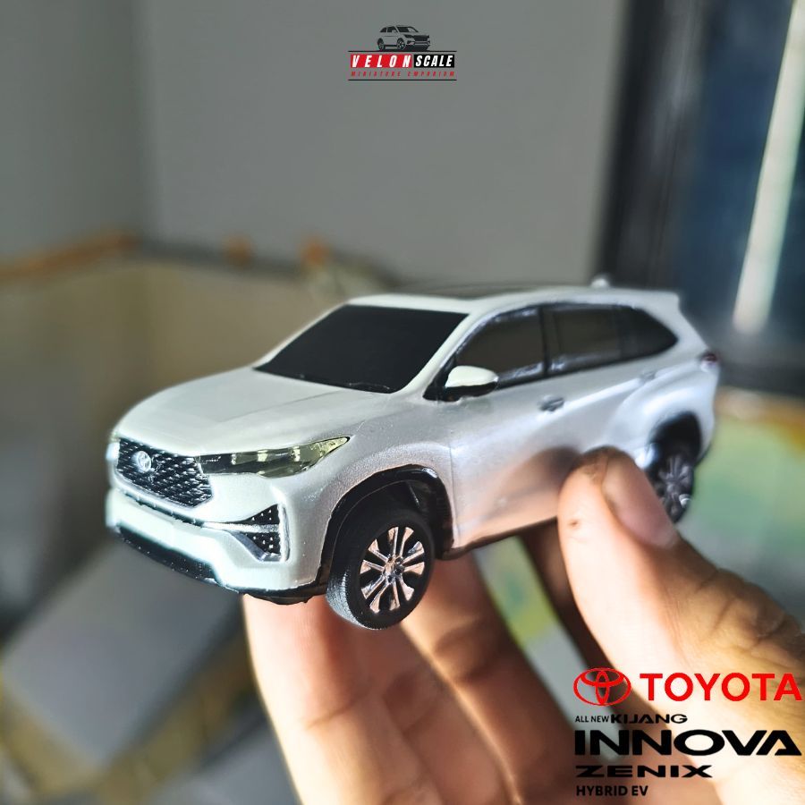 REPLIKA Diecast Toyota INNOVA ZENIX 1:43 Scale INNOVA ZENIX Miniature ...