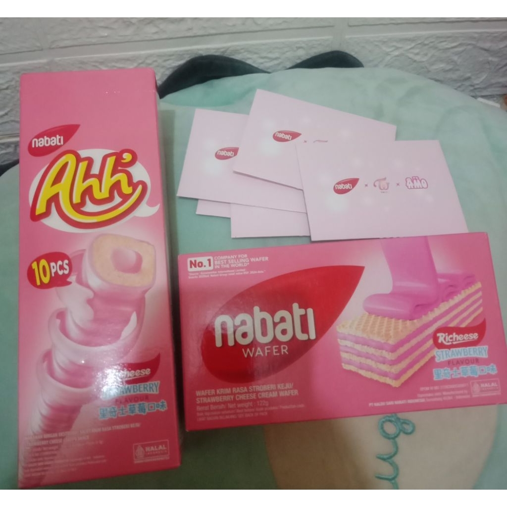 Nabati x twice x Amo Nabati Richeese Ahh Wafer Strawberry 122g X twice ...
