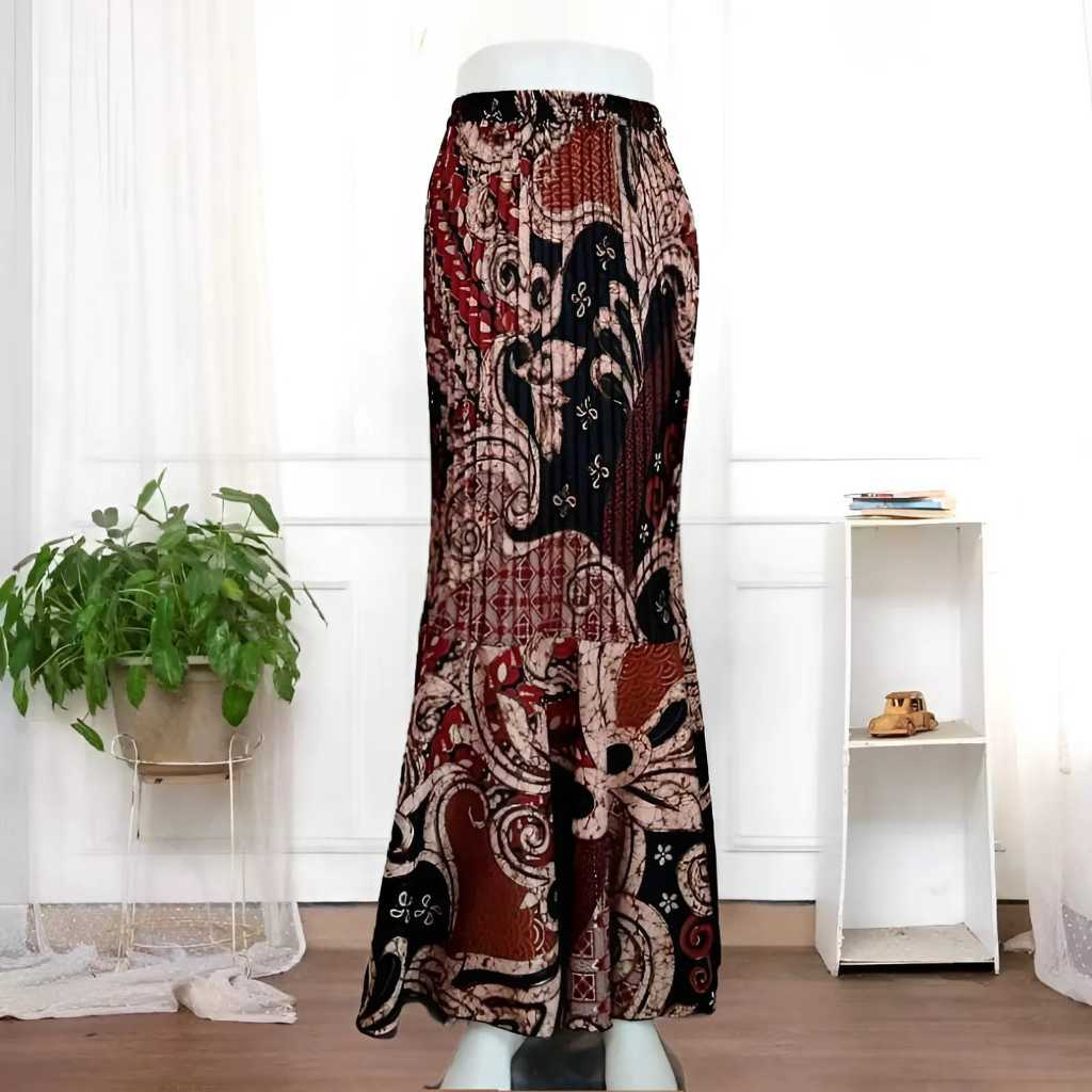 Modern batik mermaid skirt with the latest motifs / batik skirt ...