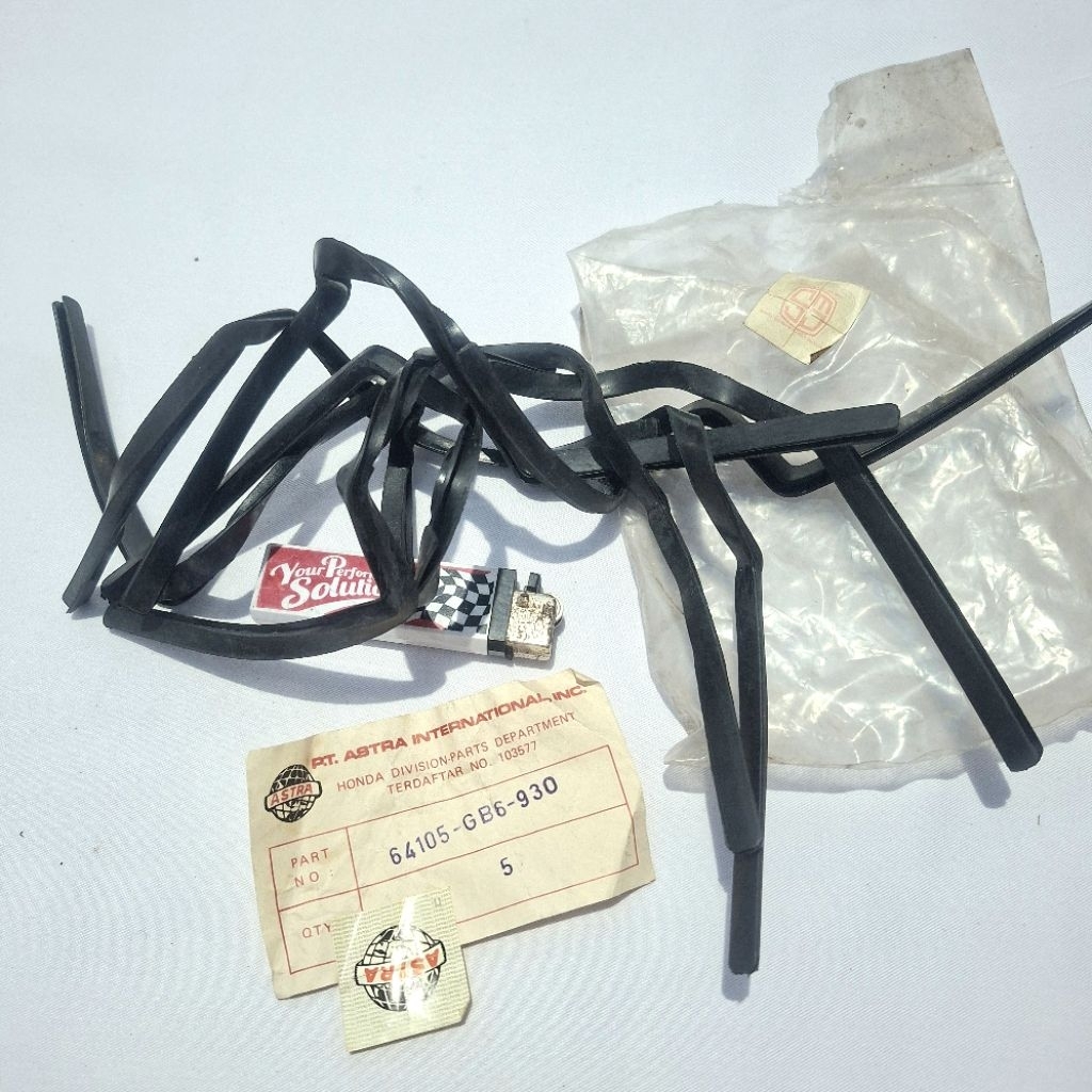 Rubber winshield visor HONDA ASTREA800 ASTREA 800 FAME NOS Original ...