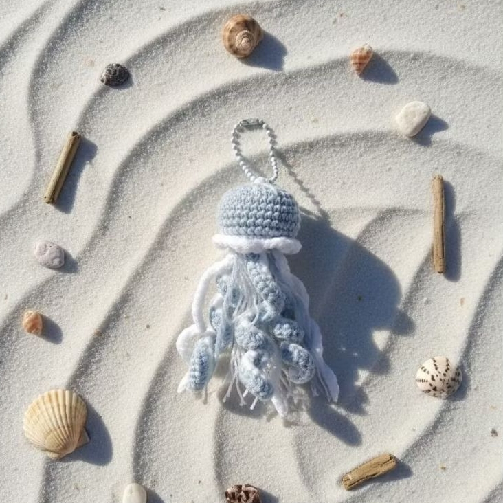 GANTUNGAN Nafifahandmade BunJelly Fish Crochet Bagcharm/Keychain ...