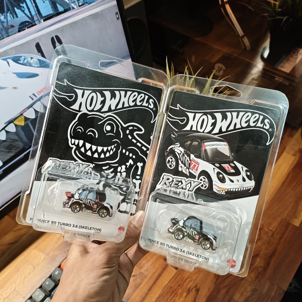 Hotwheels Porsche Roxy Rexy Hotwheels Porsche Skeleton Rexy Tooned ...