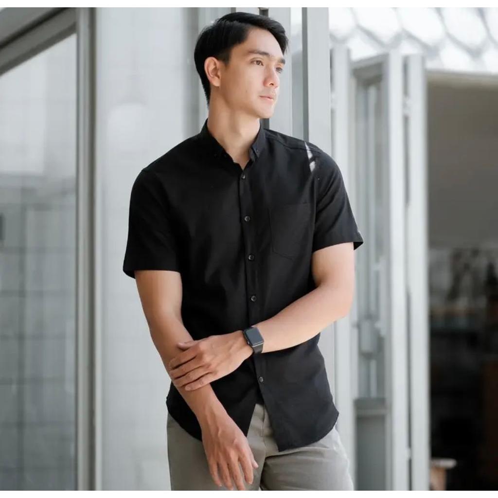 KEMEJA Men's Plain Shirt Short Sleeve Jumbo Slimfit Premium Distro Top ...