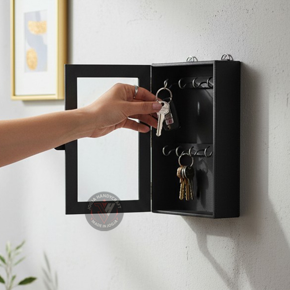 PU Leather Wall Hanging Key Storage Box / Key Box Organizer Storage Box ...