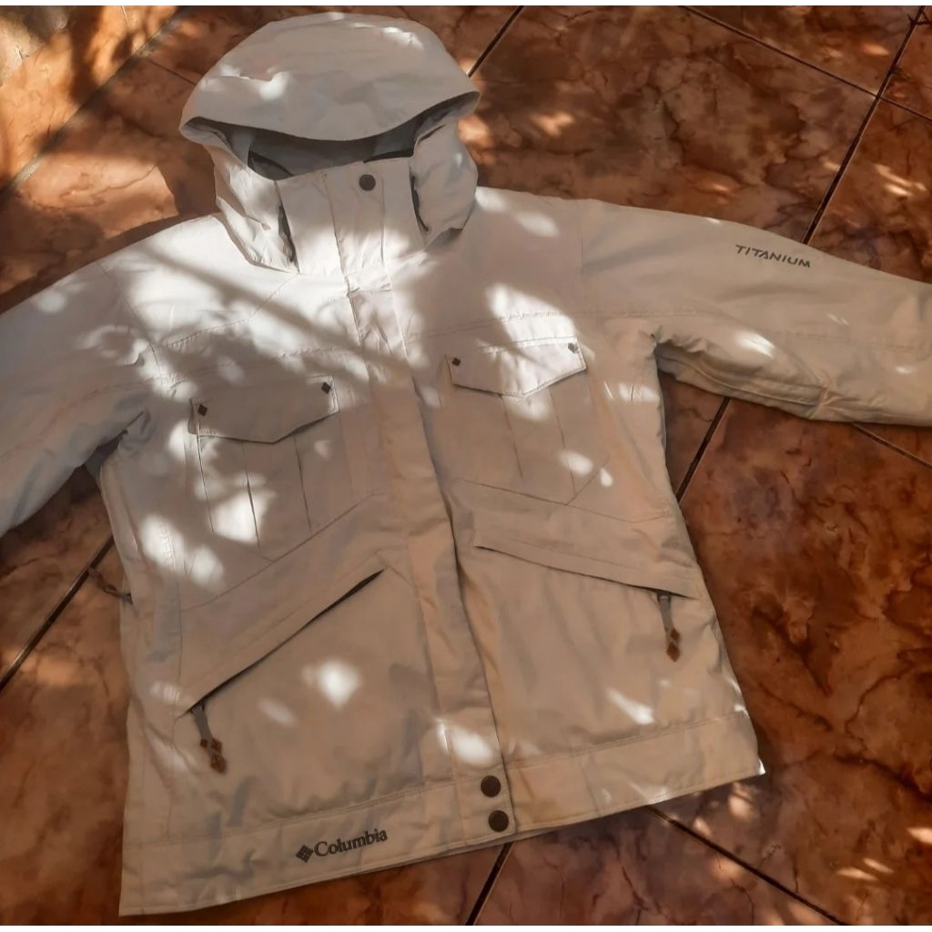 COLUMBIA TITANIUM OUTDOOR JACKET | Shopee Malaysia