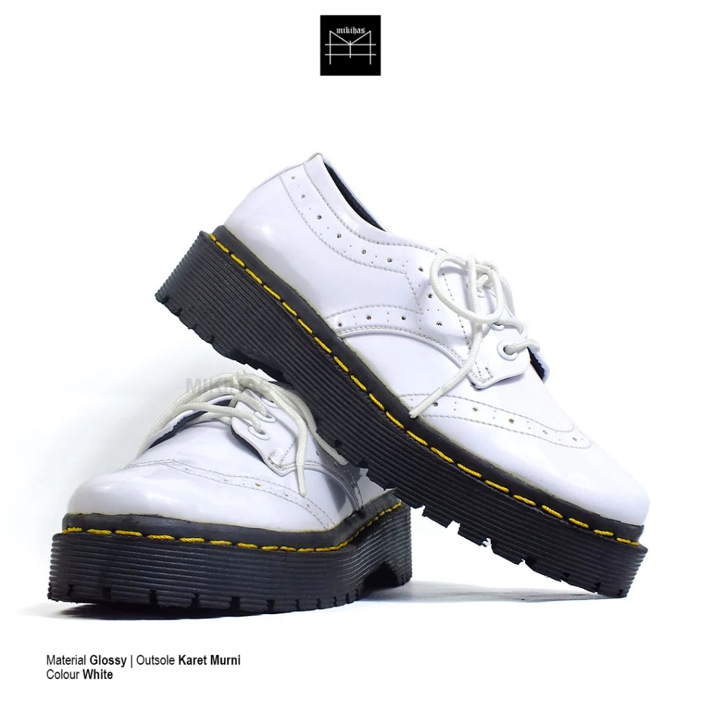 Mikihas - Glossy Dockmart 3 Hole White Leather Women's Boots - CR7 ...