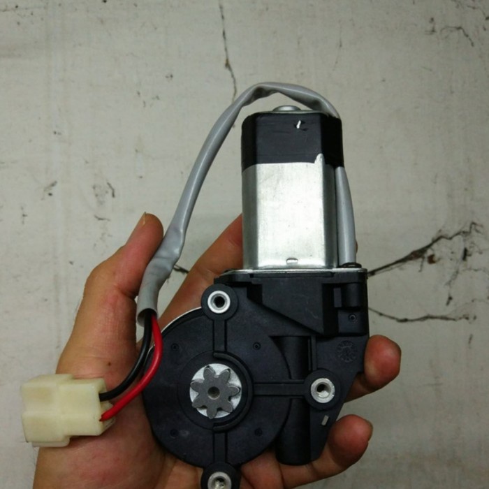 Toyota landcruiser vx70 vx80 power window motor | Shopee Malaysia