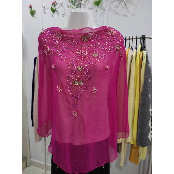 Preloved Halfmoon heavy shawl hijab | Shopee Malaysia