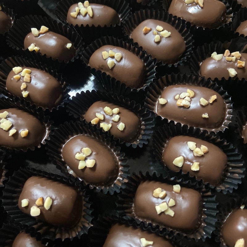 Kuih raya almond london badam sebiji coklat beryls 100% pure butter ...