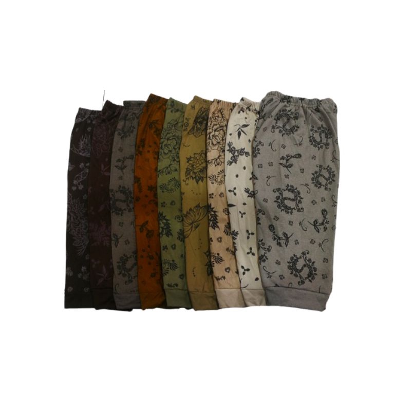 🔥3 SUKU CORAK BUNGA🔥Seluar Tiga Suku/Standardsize Plus size/Corak Bunga ...