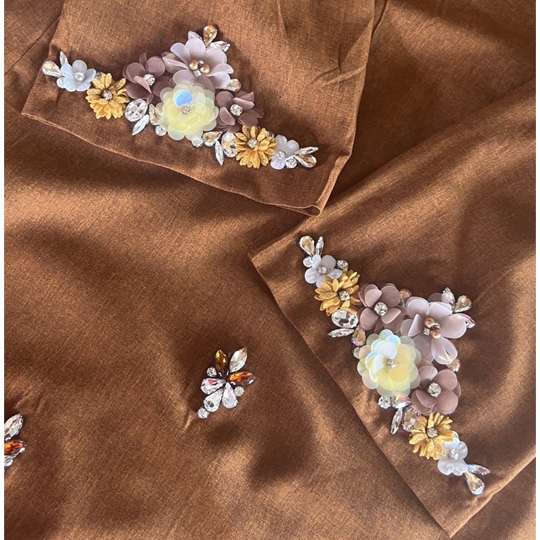 Flower 3d Patch with chunky beads / Bunga 3d dengan diamond tampal iron ...