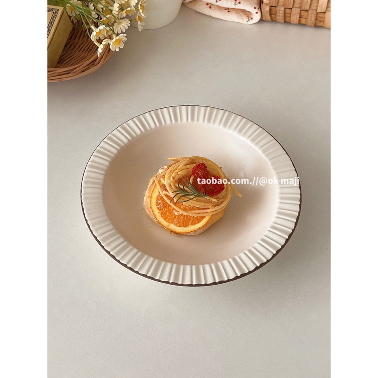 Brown edged Pleated Straw Hat Plate Creative Ceramic Cutlery Soup Plate ...