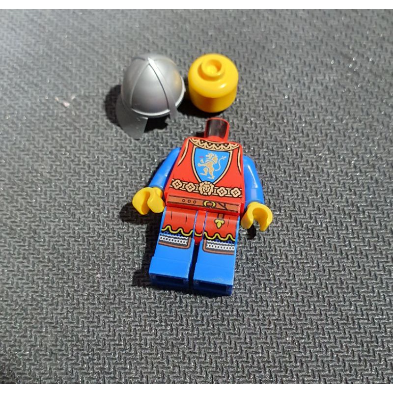 LEGO Lion Knight Footman (NEW) | Shopee Malaysia