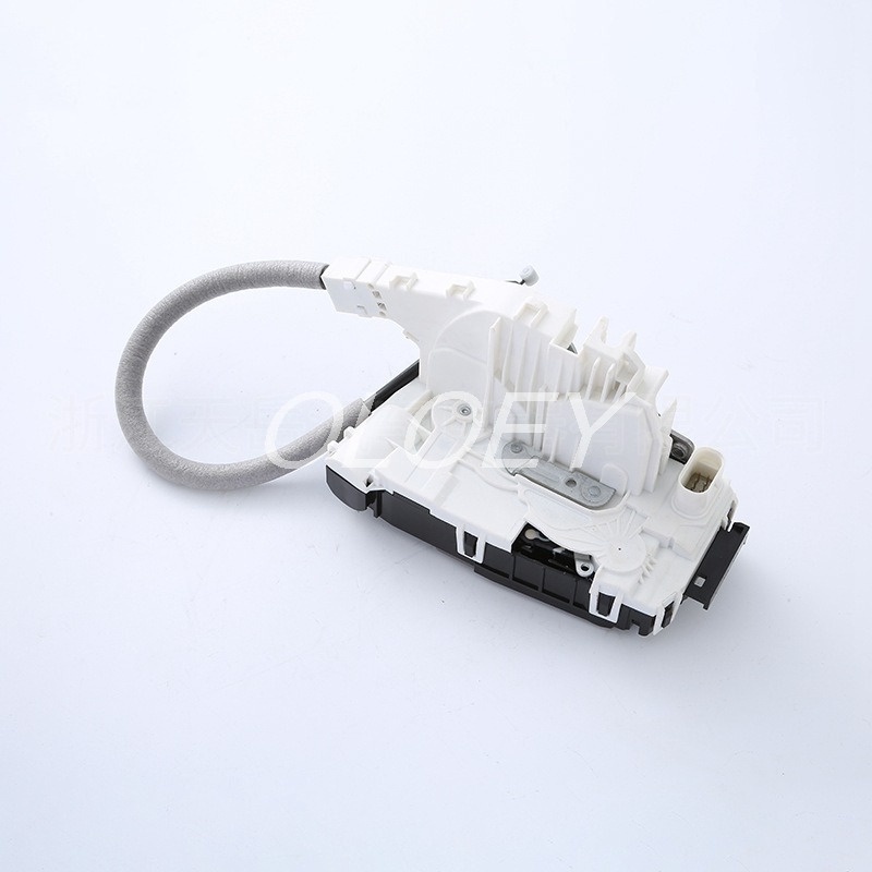 Front Left 8 Pins Door Lock Actuator 2047201935 for Mercedes Benz W204 ...