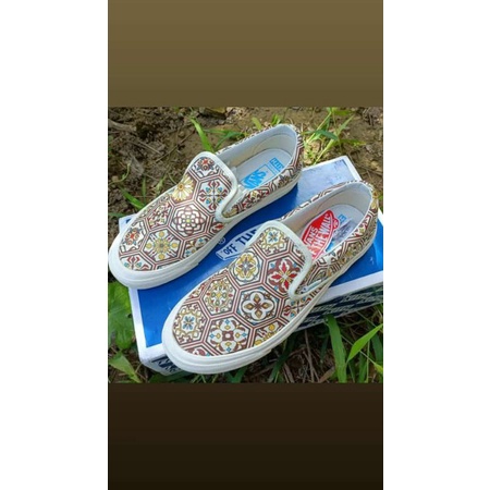 Kasut Vans Og Classic Slip Nude / blue copy original | Shopee Malaysia